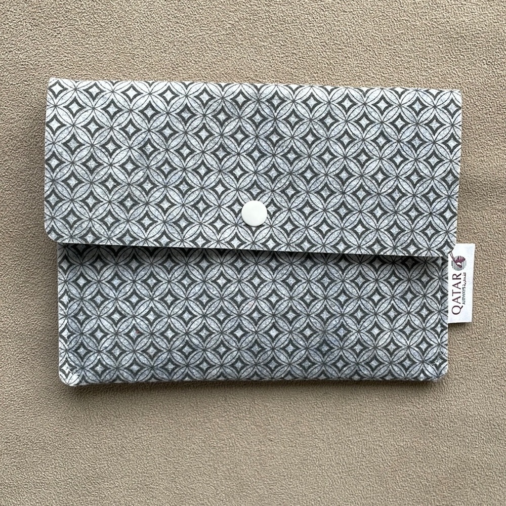 Qatar Airways Pouch - Empty Amenity Kit - Gem